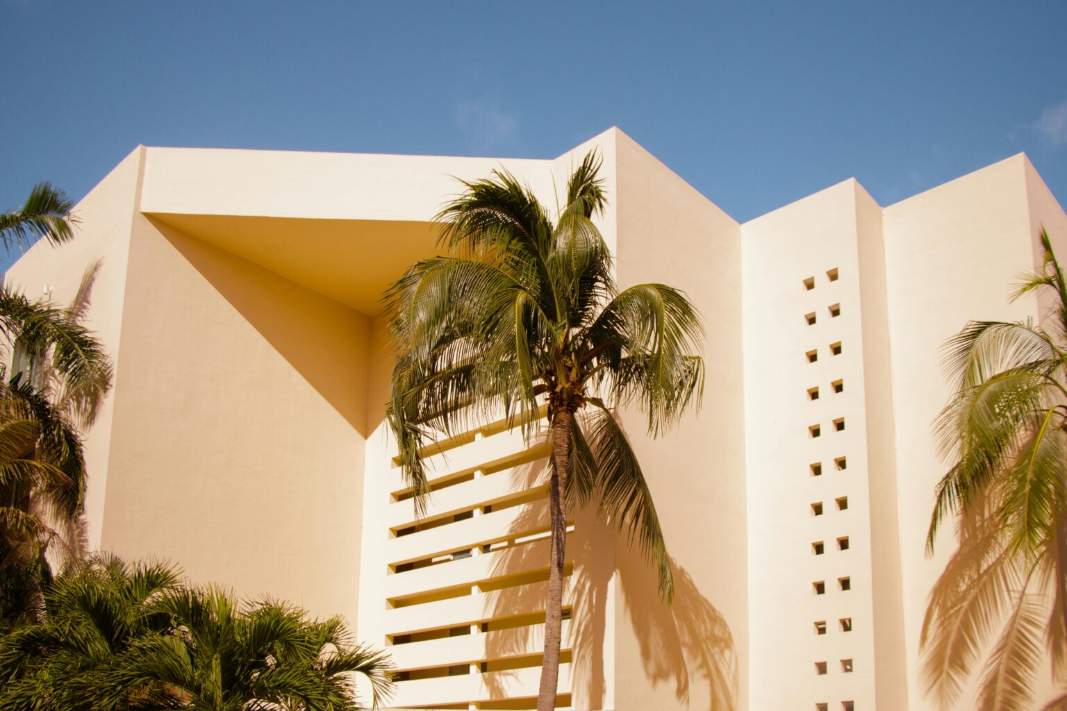 Modernism Week offers curated tours of rarely seen homes - Design News Now